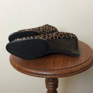 Shoes | Tahari Size 7 Opentoed Platform Leopard Shoes | Poshmark